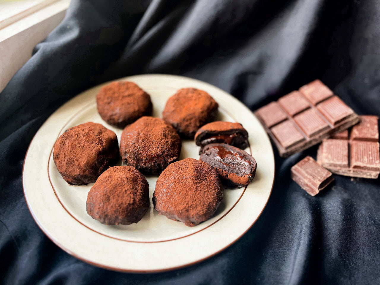 How To Make Chocolate Mochi (Chocolate Ganache Filled Mochi) – Japanese ...