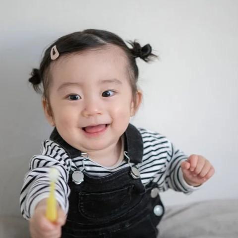 Hapico Step 1 Baby Toothbrush Easy 360 Degree First Tooth Brush Yellow ...